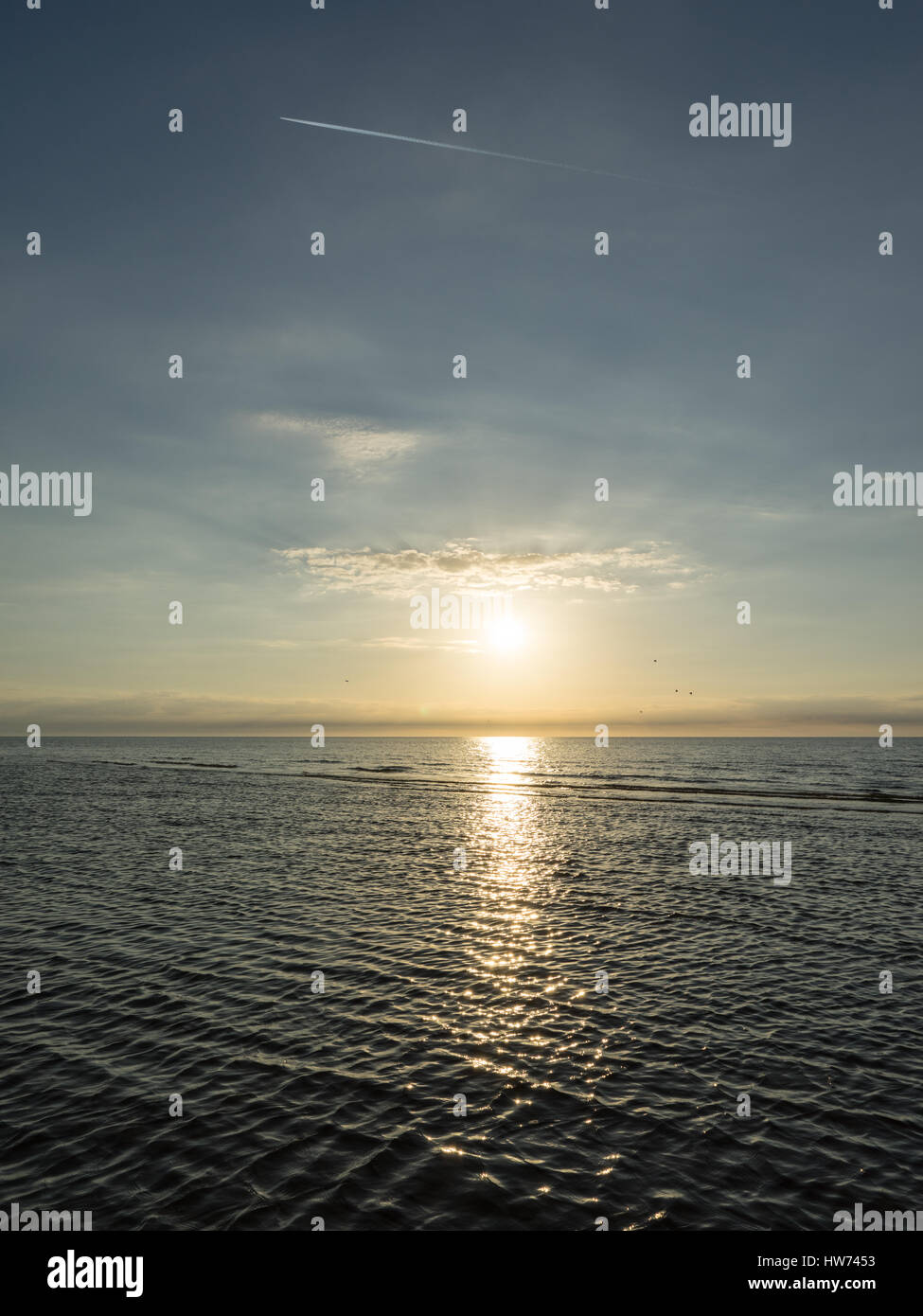reflection of the sun in the sea Stock Photo - Alamy