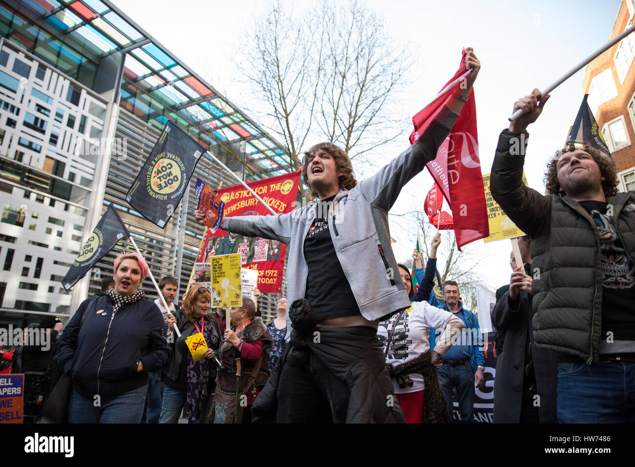 Unite campaign hi-res stock photography and images - Alamy