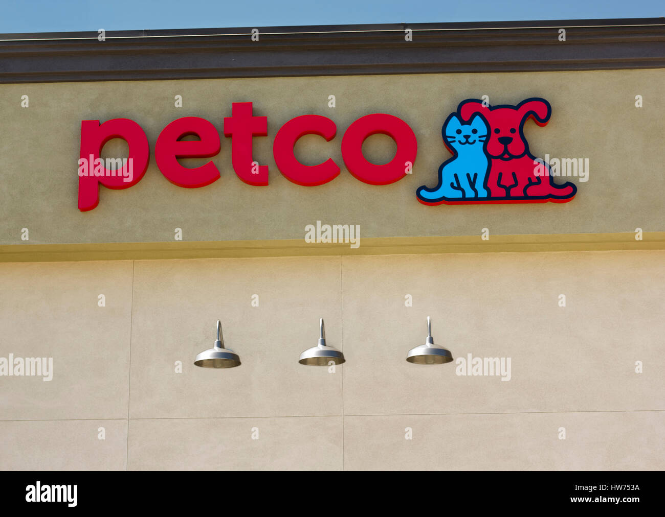 Animal supplies hi-res stock photography and images - Alamy