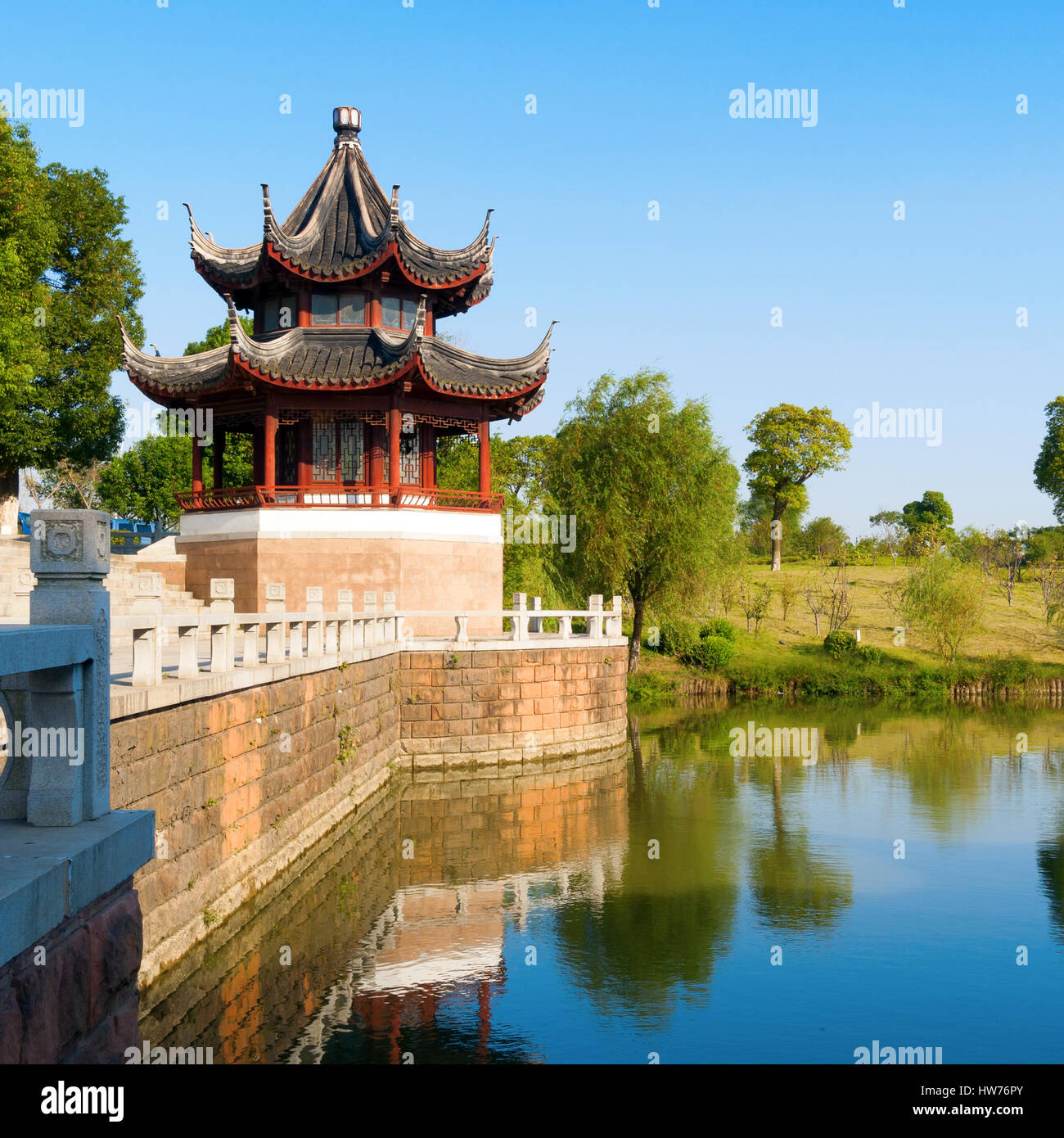River of ancient Chinese architecture Stock Photo - Alamy