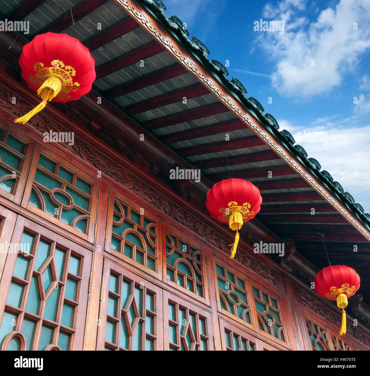 Traditional chinese building hi-res stock photography and images - Alamy