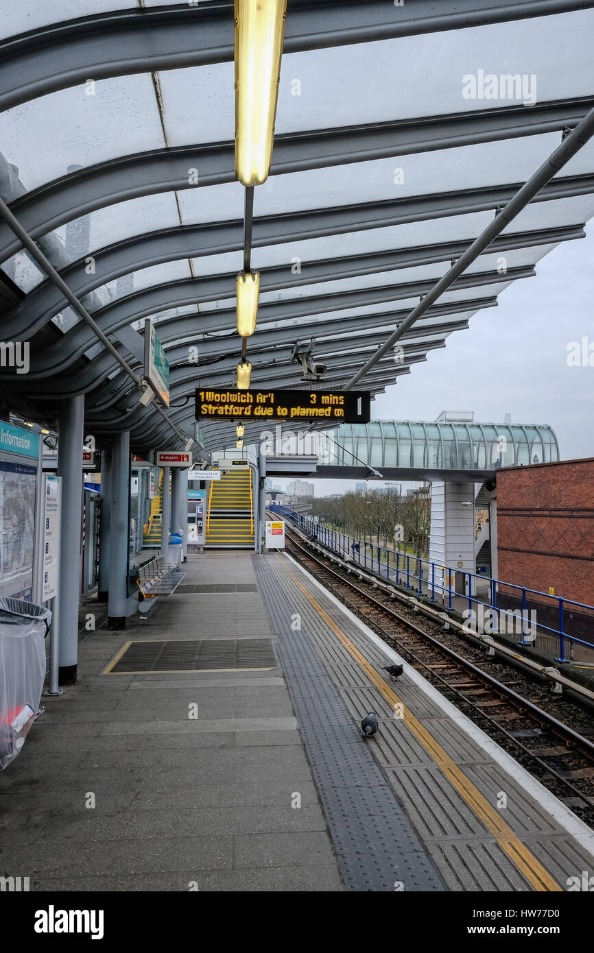 Docklands rail station hi-res stock photography and images - Alamy