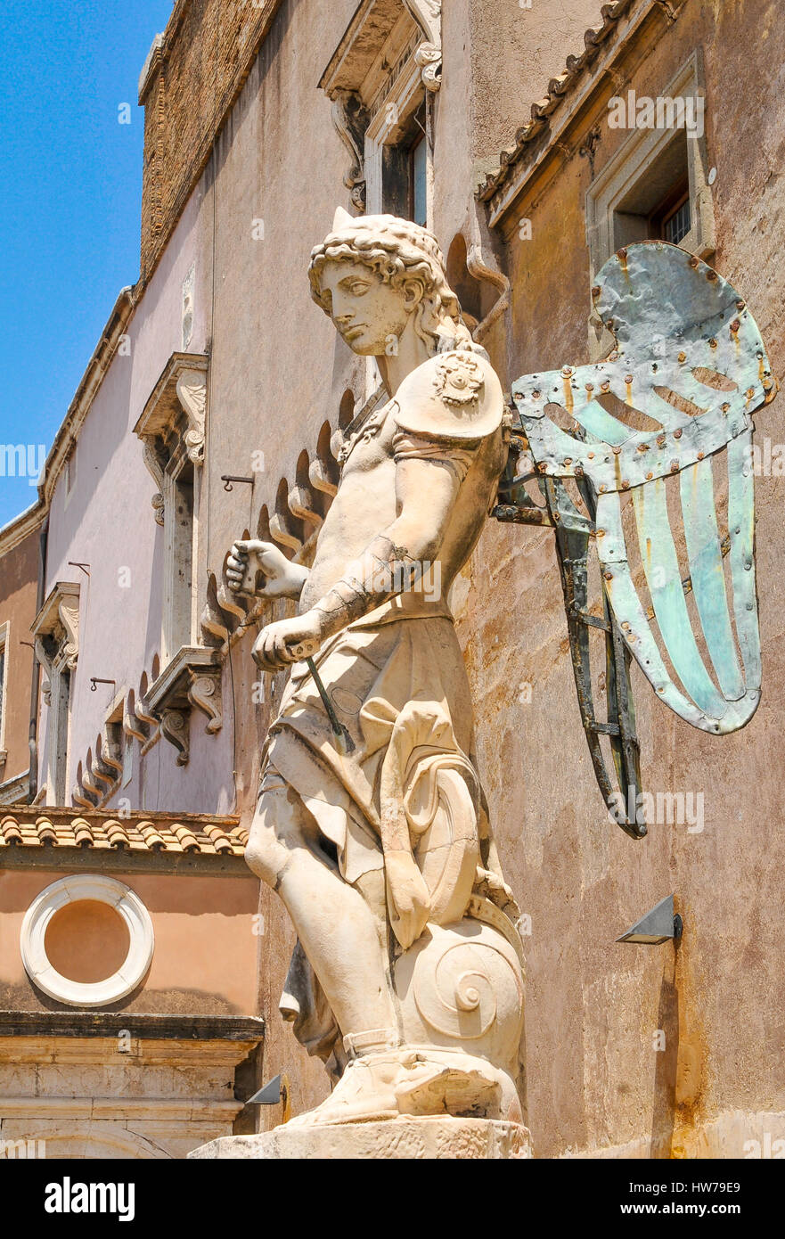 Architectural detail of angel statue in Rome, Italy Stock Photo - Alamy