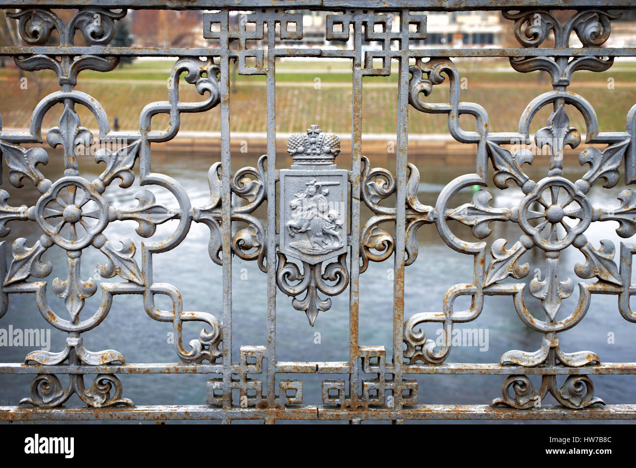 Parapet waterfront hi-res stock photography and images - Alamy