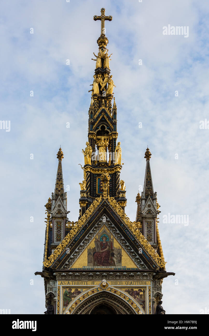 Gold church hi-res stock photography and images - Alamy