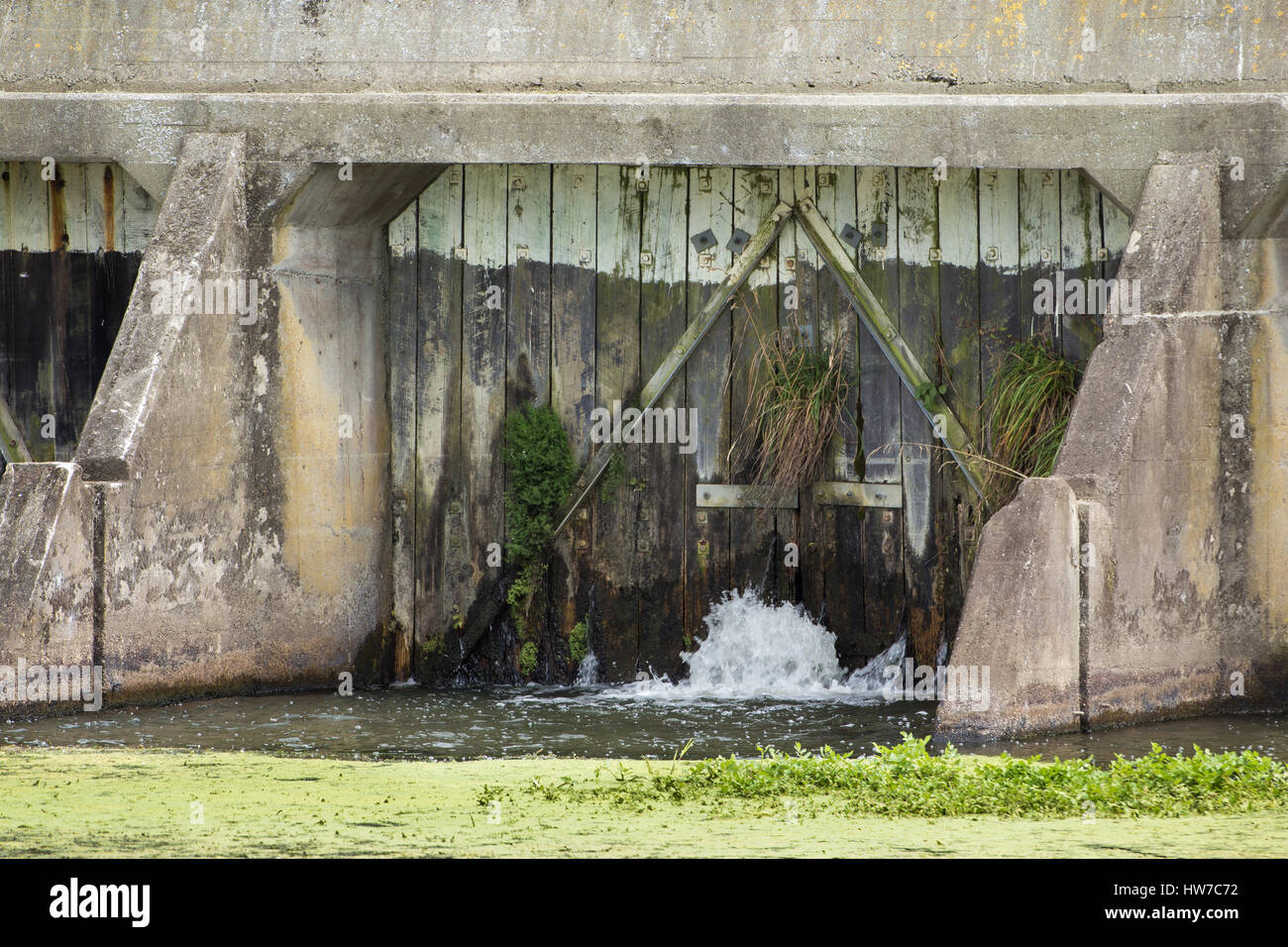 Flood control dam hi-res stock photography and images - Alamy