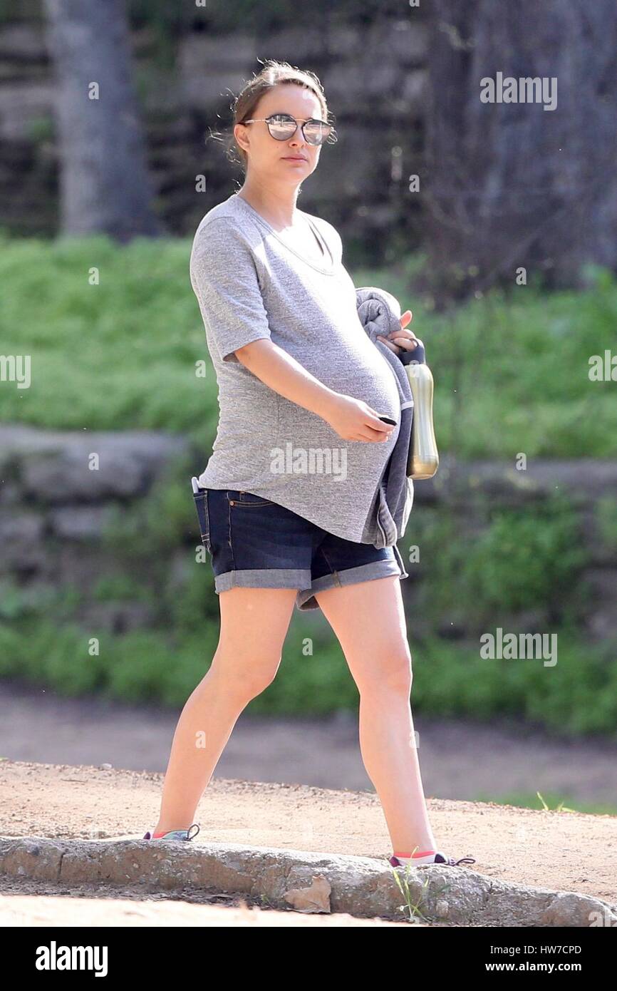Natalie Portman Post Baby Dep Knows Best: Spotted: Natalie Portman In