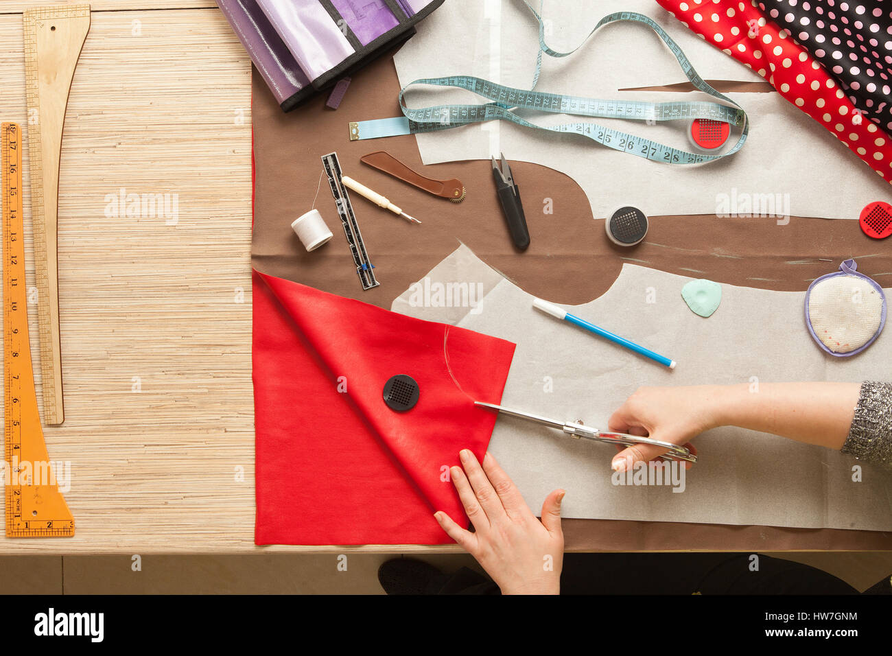 Skilled craft hi-res stock photography and images - Alamy