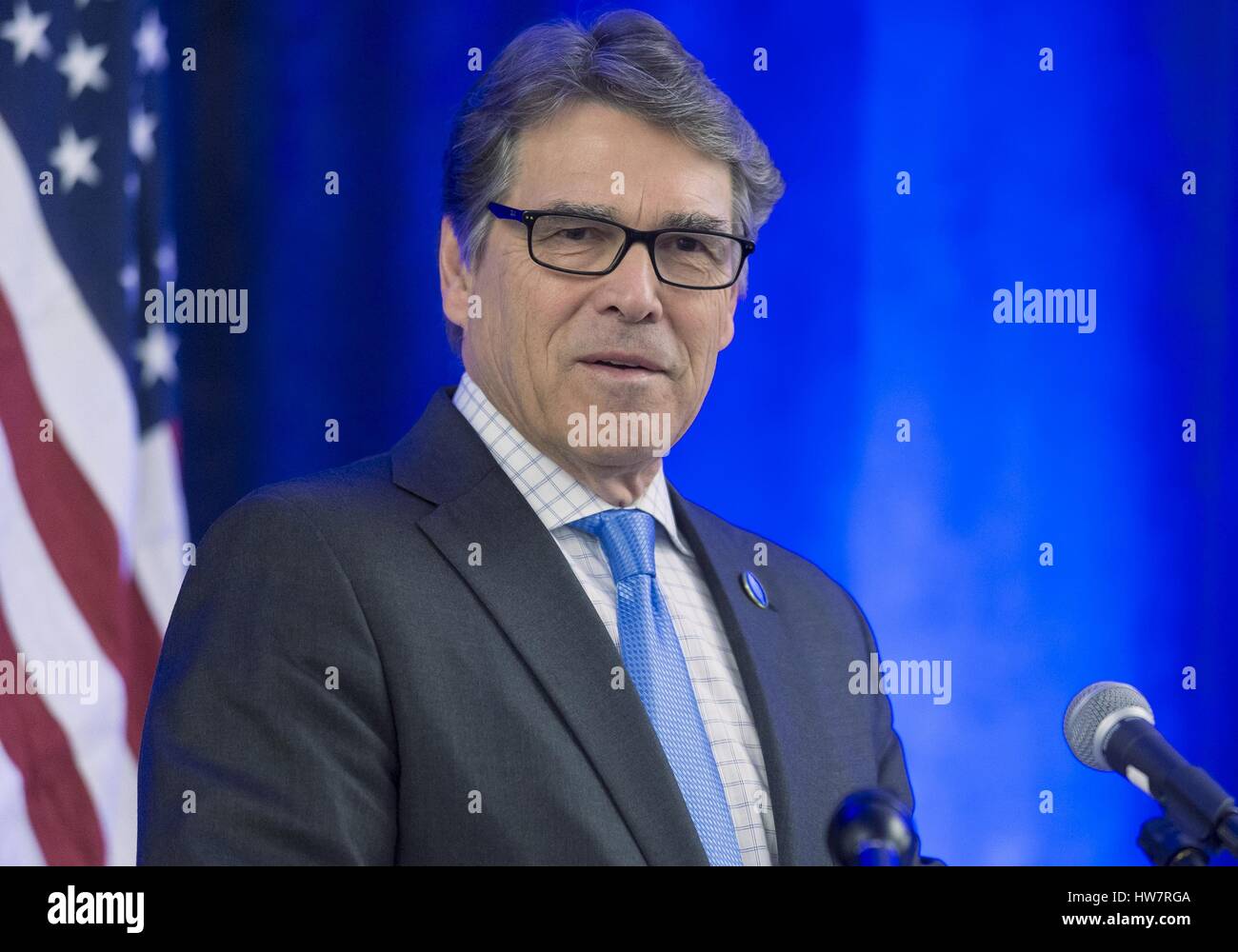 Laboratories hi-res stock photography and images - Alamy