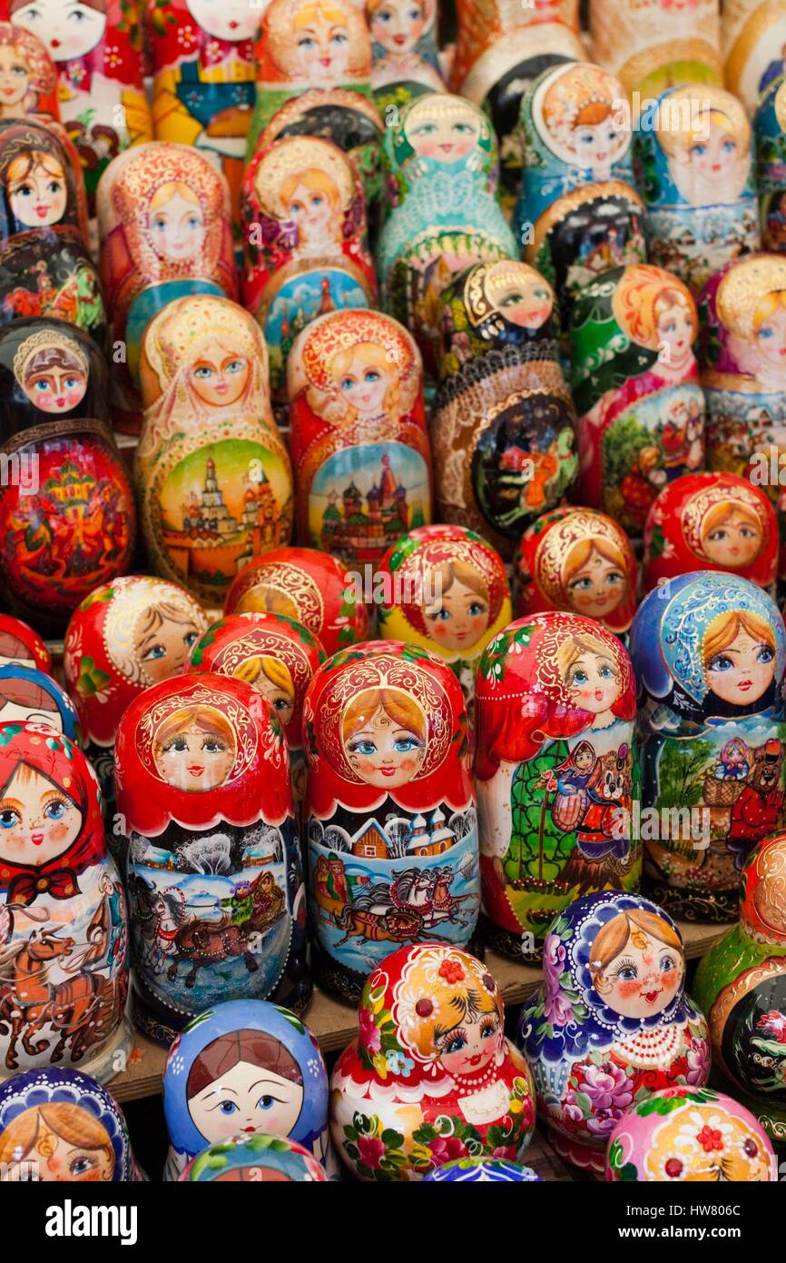 Russia, Moscow, Red Square, souvenir matryoshka nesting dolls Stock ...