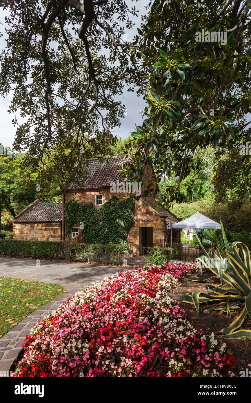 Australia, Victoria, Melbourne, East Melbourne, Fitzroy Gardens, Cooks ...