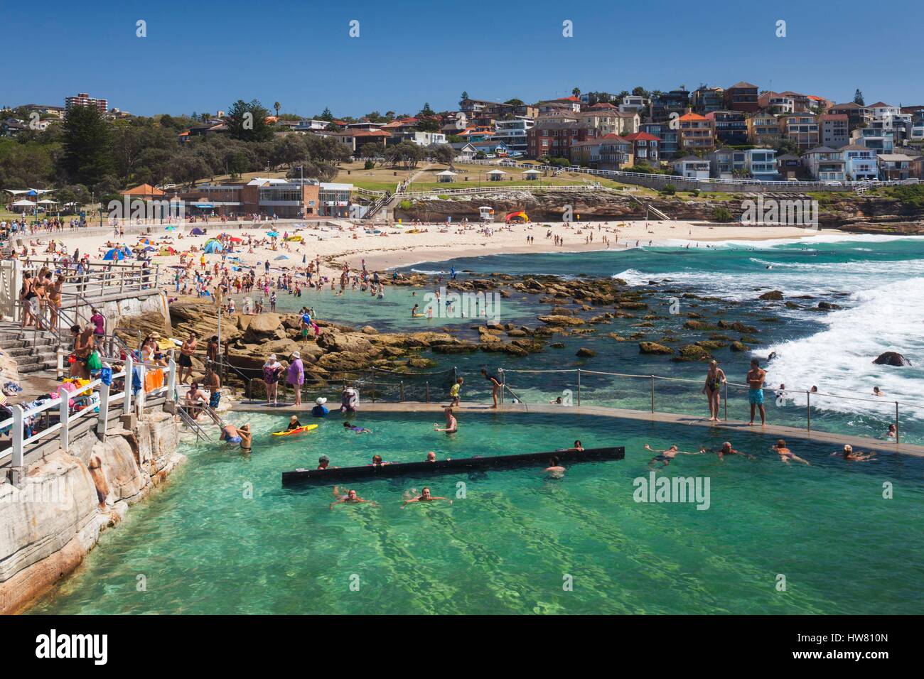 Bronte beach pool sydney hi-res stock photography and images - Alamy