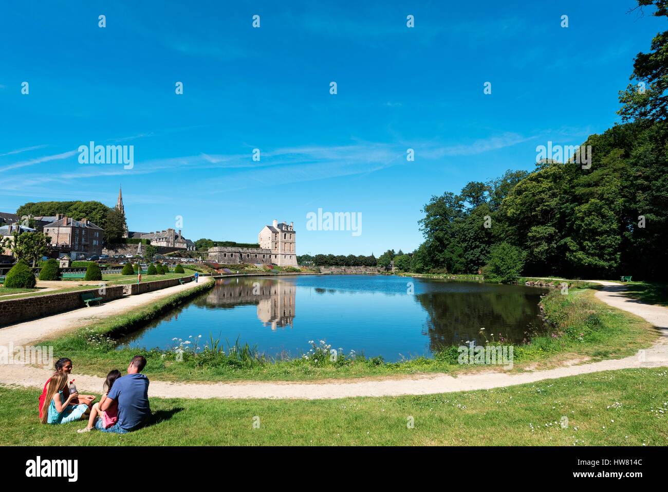 Quintin castle hi-res stock photography and images - Alamy