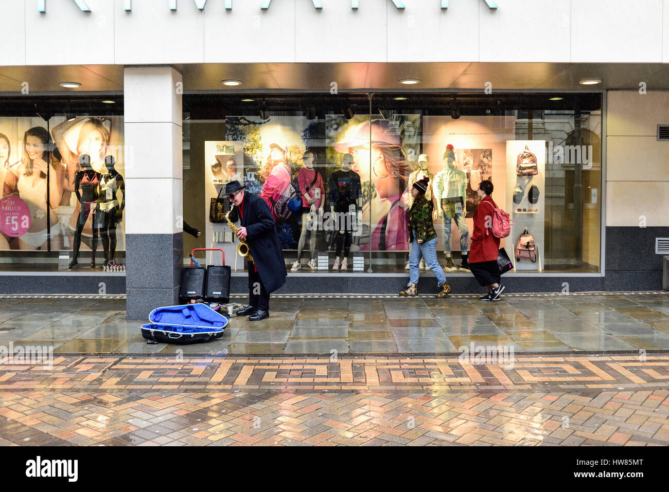 Nottingham, UK. 18th Mar, 2017. Heavy rain and cooler temperatures in ...