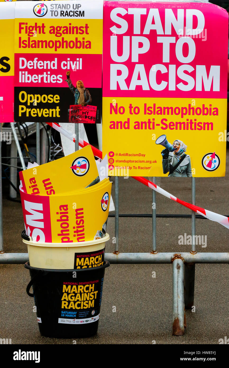 Anti racism march rally in glasgow hi-res stock photography and images ...