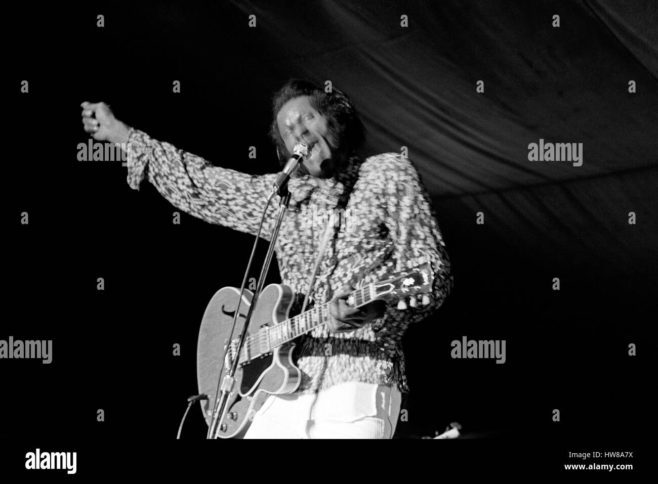 Chuck Berry performing at the Boston Teaparty, December 1969. RTTarnoff ...