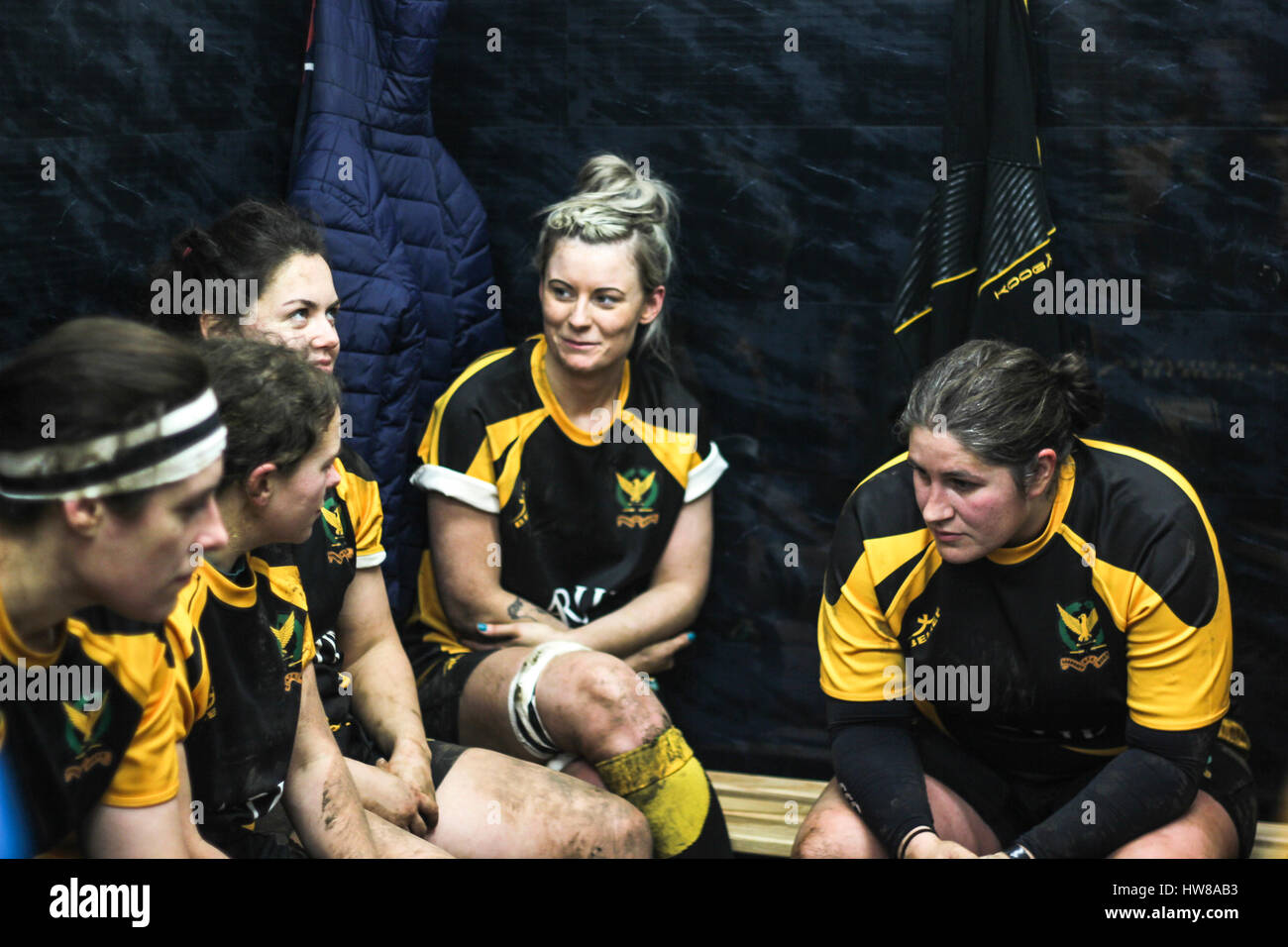 Womens rugby scrum hi-res stock photography and images - Alamy