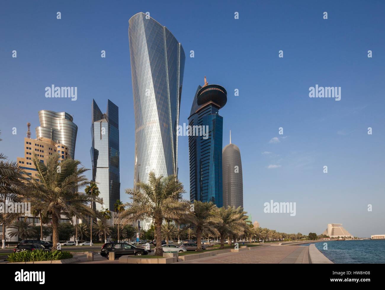 Doha cornice hi-res stock photography and images - Alamy