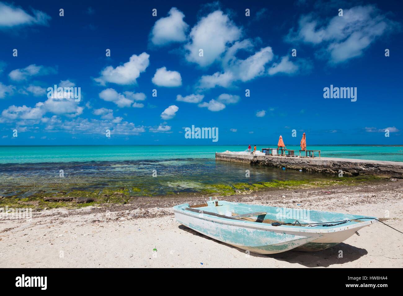 Bahamas, Eleuthera Island, Tarpum Bay, town beach Stock Photo - Alamy