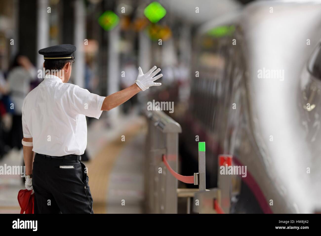 Assistant train station hi-res stock photography and images - Alamy