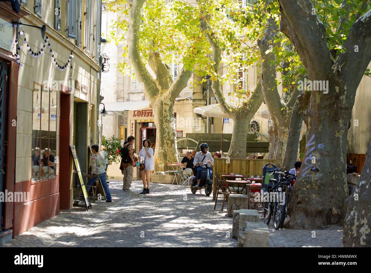 France, Vaucluse, Avignon, street of the Dyers Stock Photo - Alamy