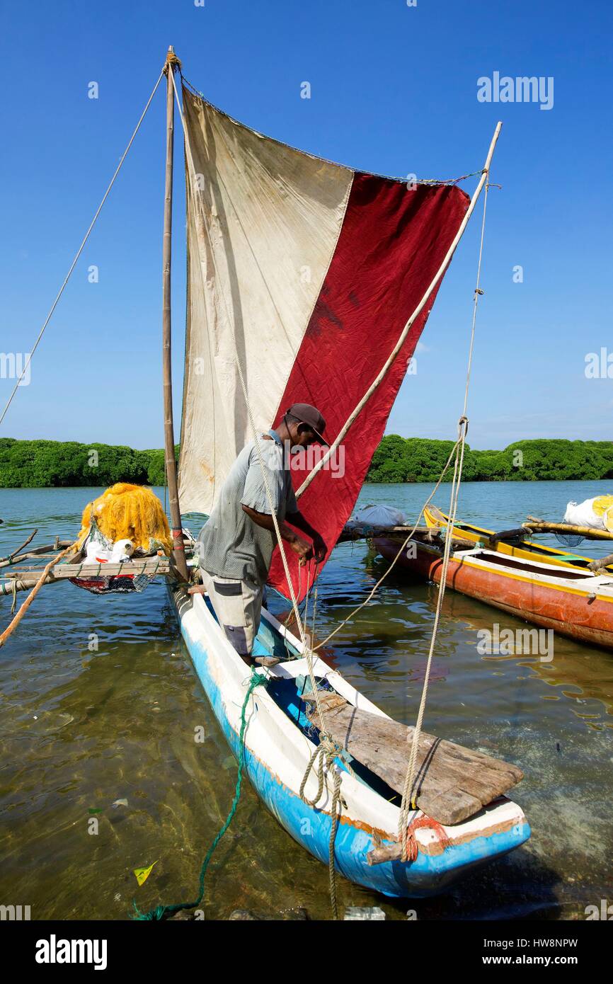 Sri Lanka, Western Province, Colombo district, Negombo, fisherman ...