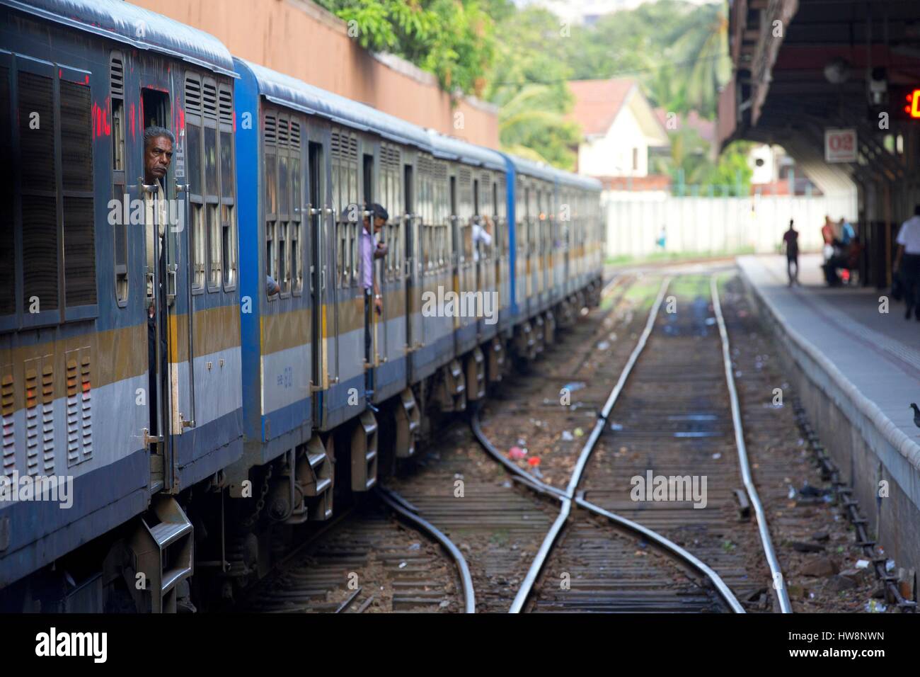 Colombo fort railway station hi-res stock photography and images - Alamy