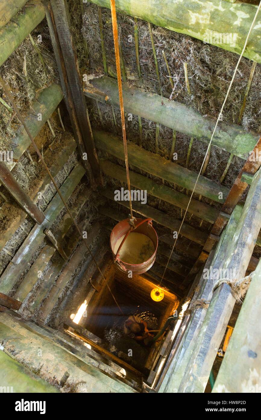 Sri Lanka, Southern Province, Galle district, Moonstone Mine Stock ...