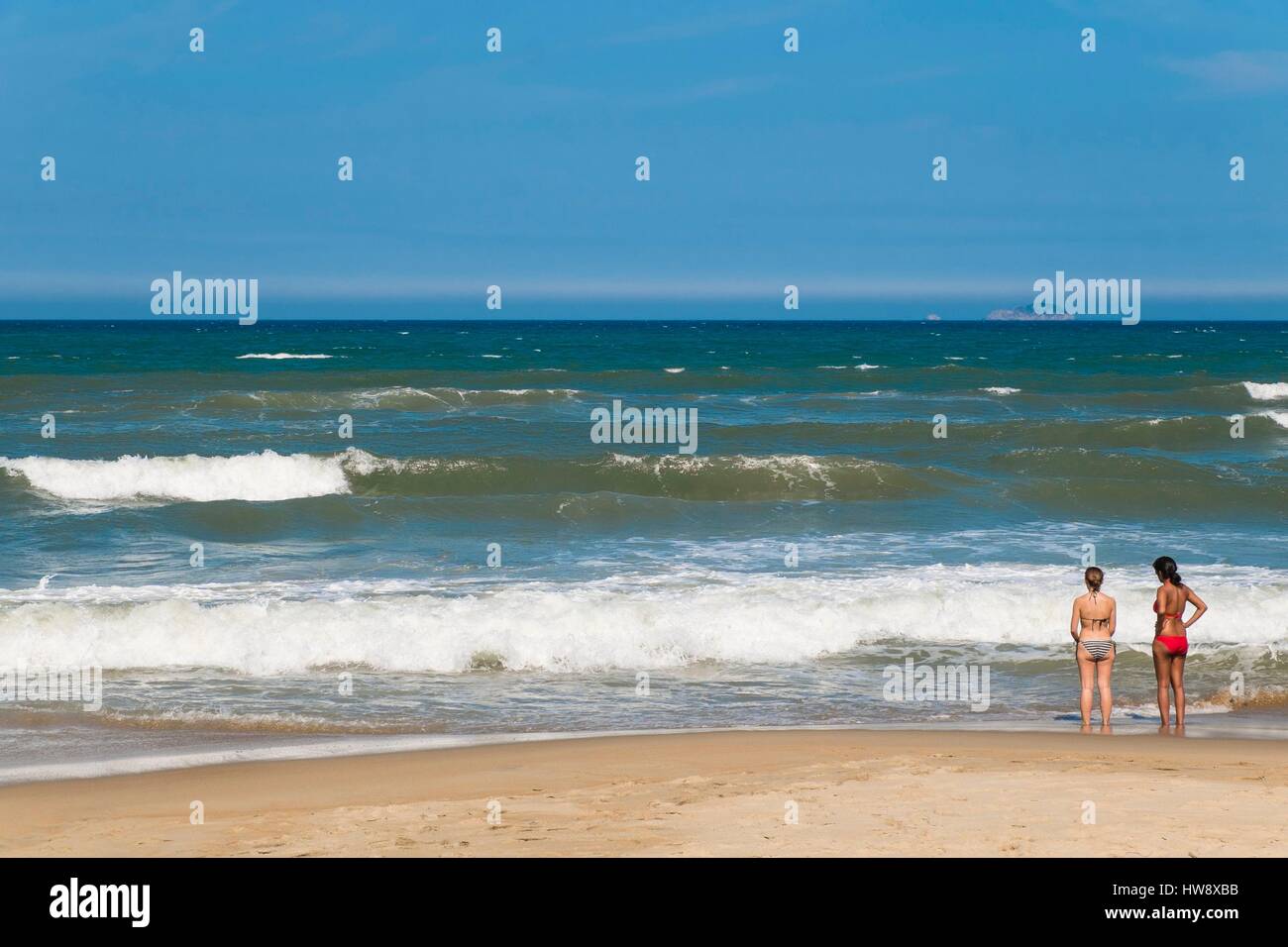 Vietnam, Quang Nam province, around Hoi An, An Bang beach Stock Photo ...