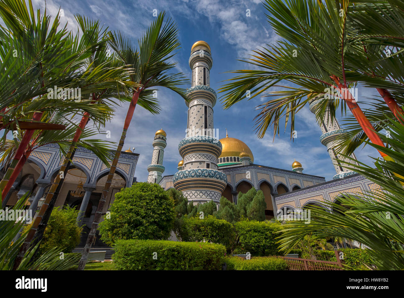 Jame'Asr Hassanil Bolkiah Mosque in Bandar Seri Begawan, Brunei Stock ...
