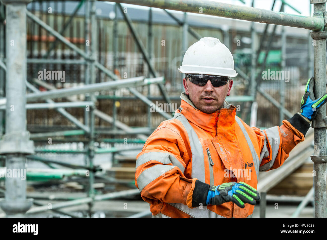 Scaffolder scaffolders hi-res stock photography and images - Alamy