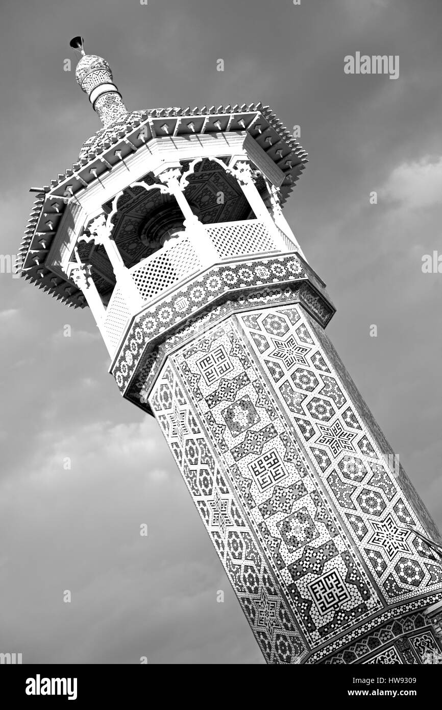 in iran islamic mausoleum old architecture mosque minaret near the sky ...