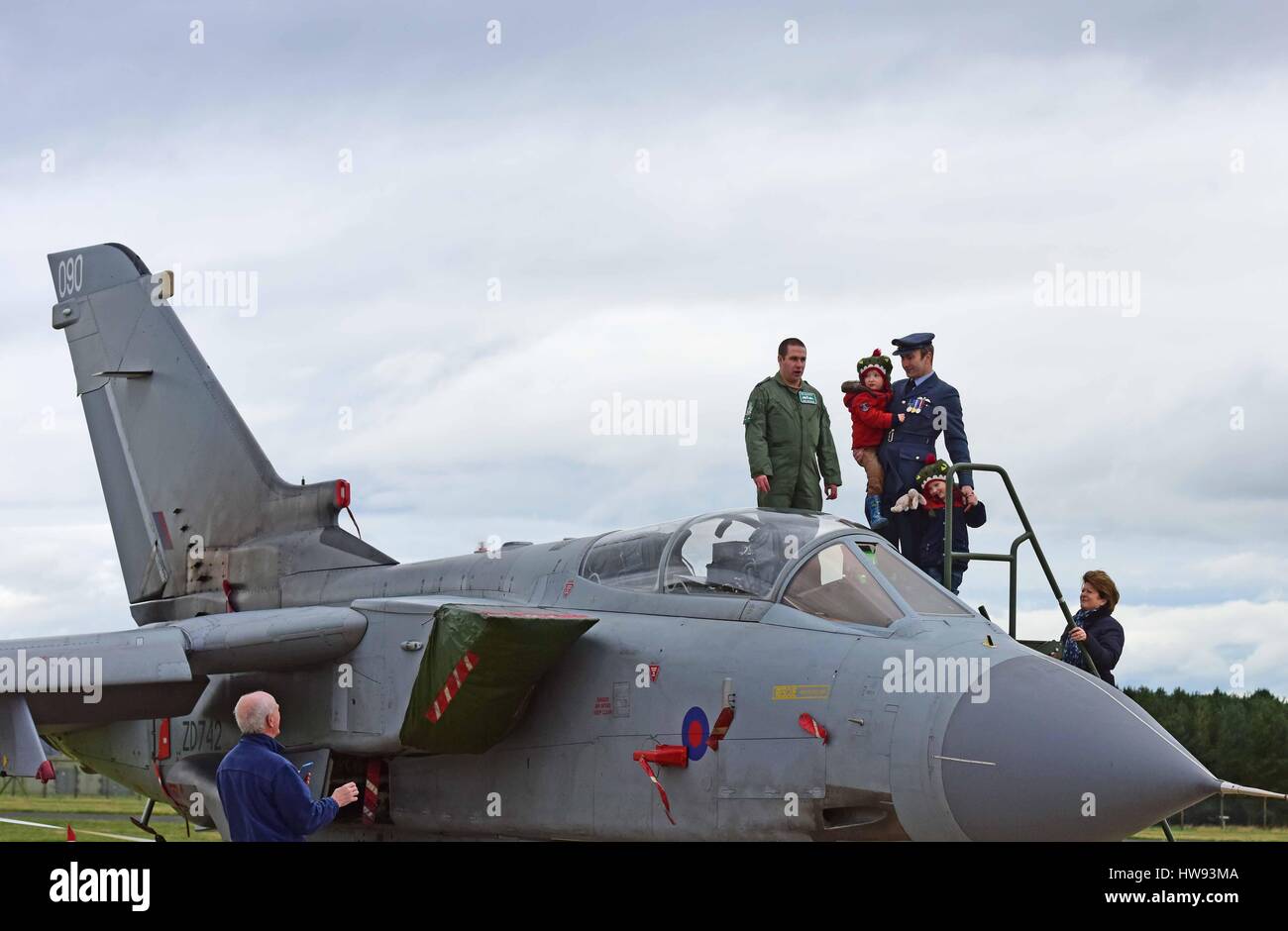 100 squadron hi-res stock photography and images - Alamy