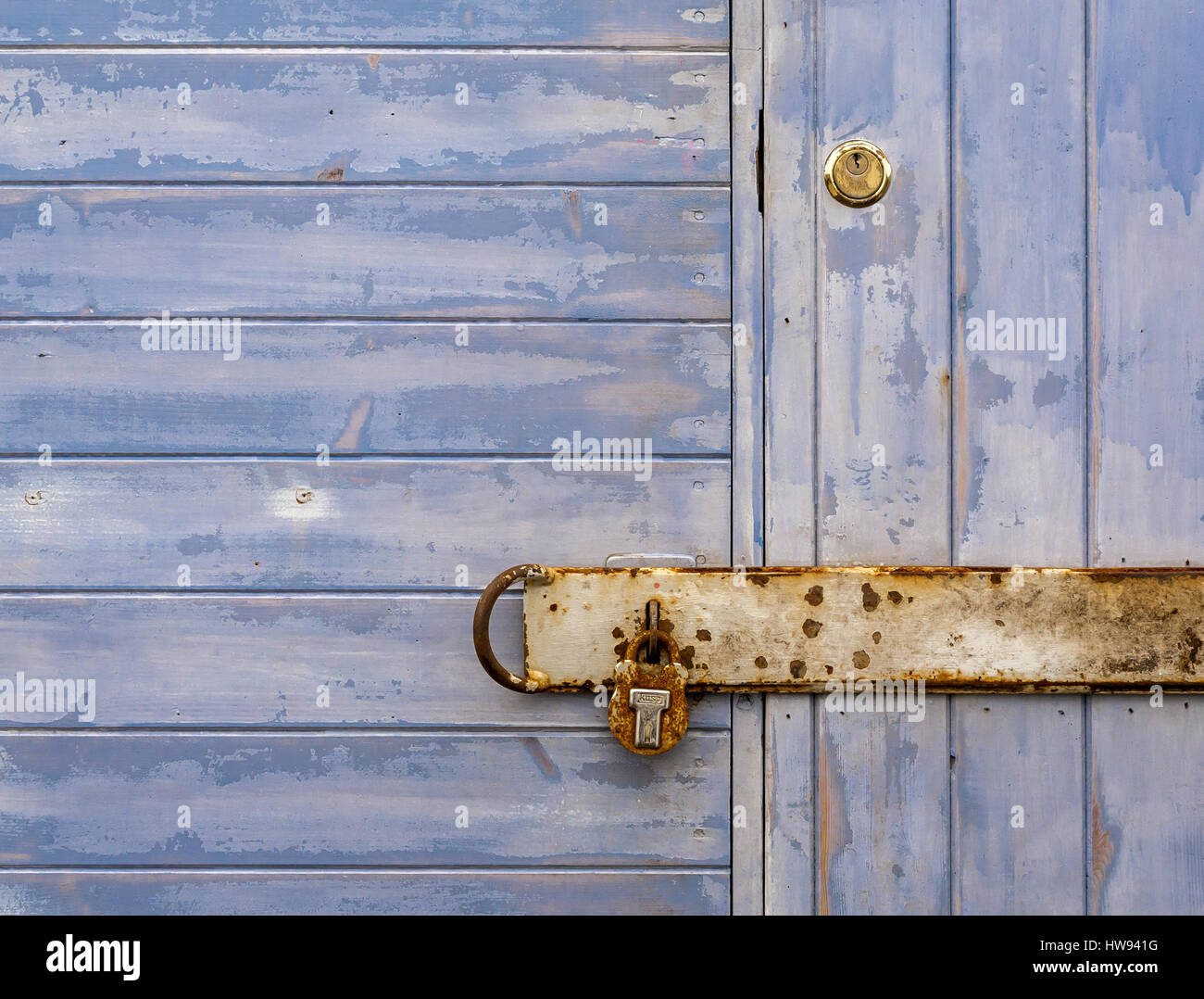 Painted wooden shed hi-res stock photography and images - Alamy