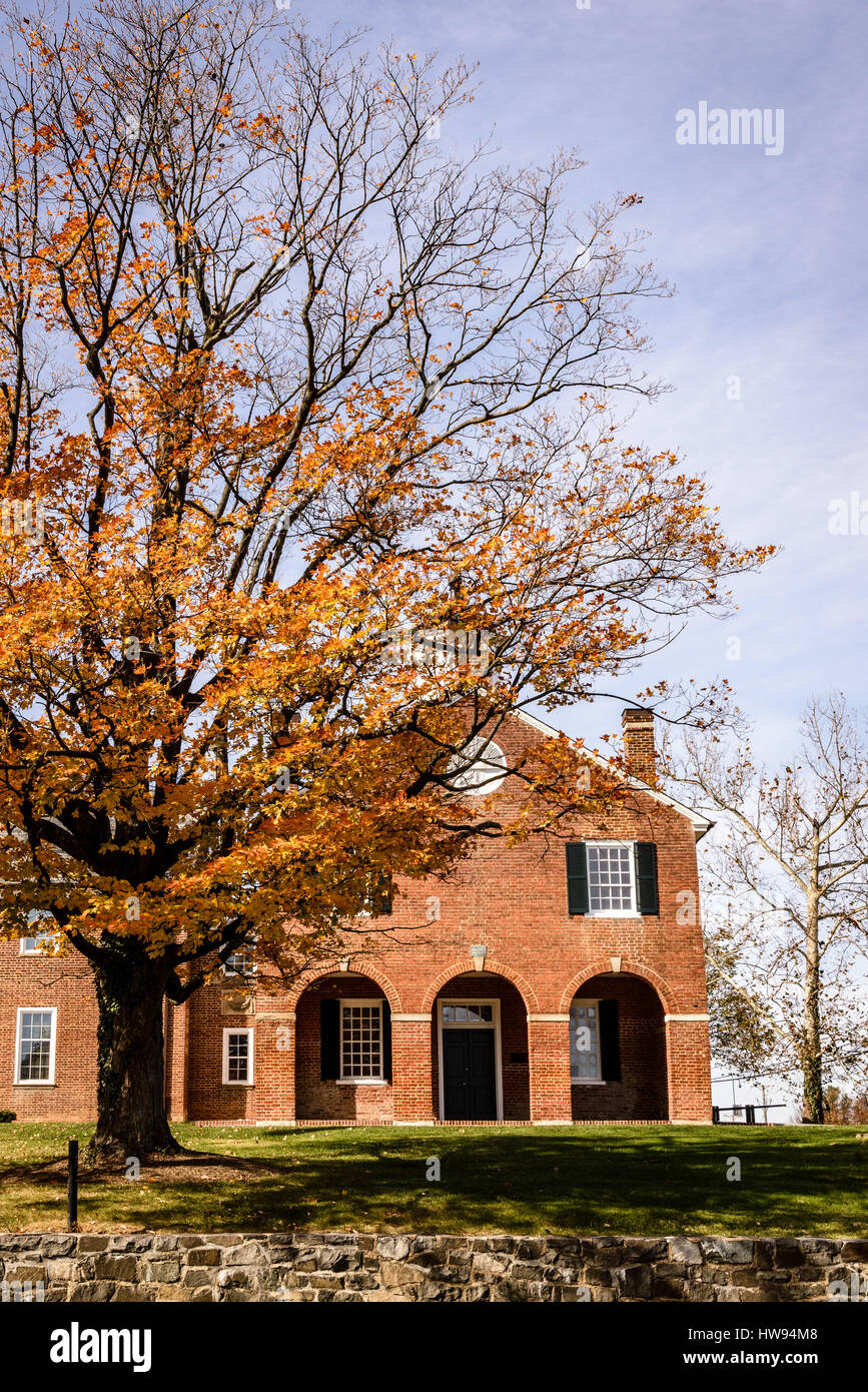 Fairfax county historic courthouse hi-res stock photography and images ...