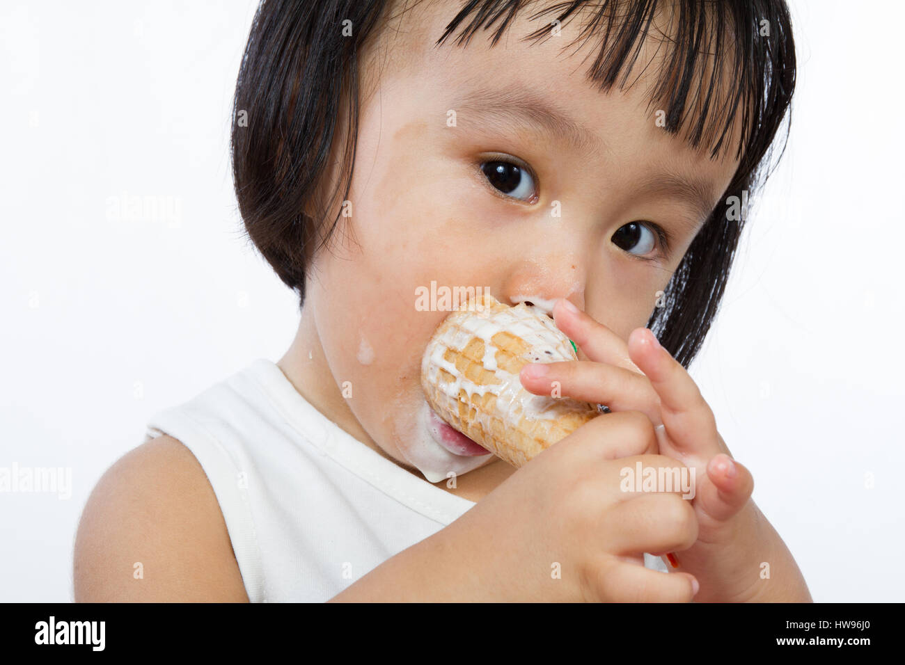 Chinese child eating ice cream hi-res stock photography and images - Alamy