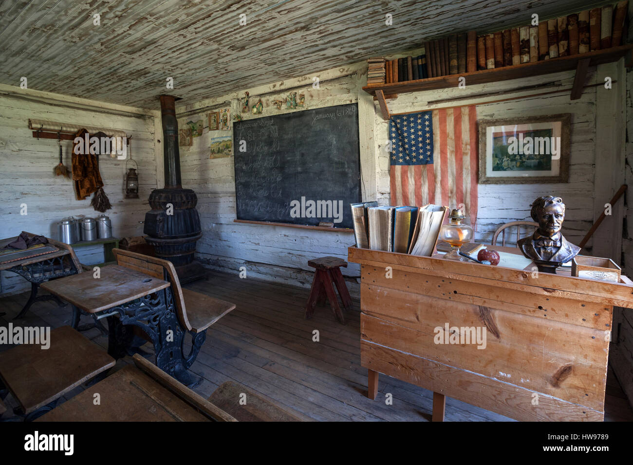 American museum of folk art interior hi-res stock photography and ...