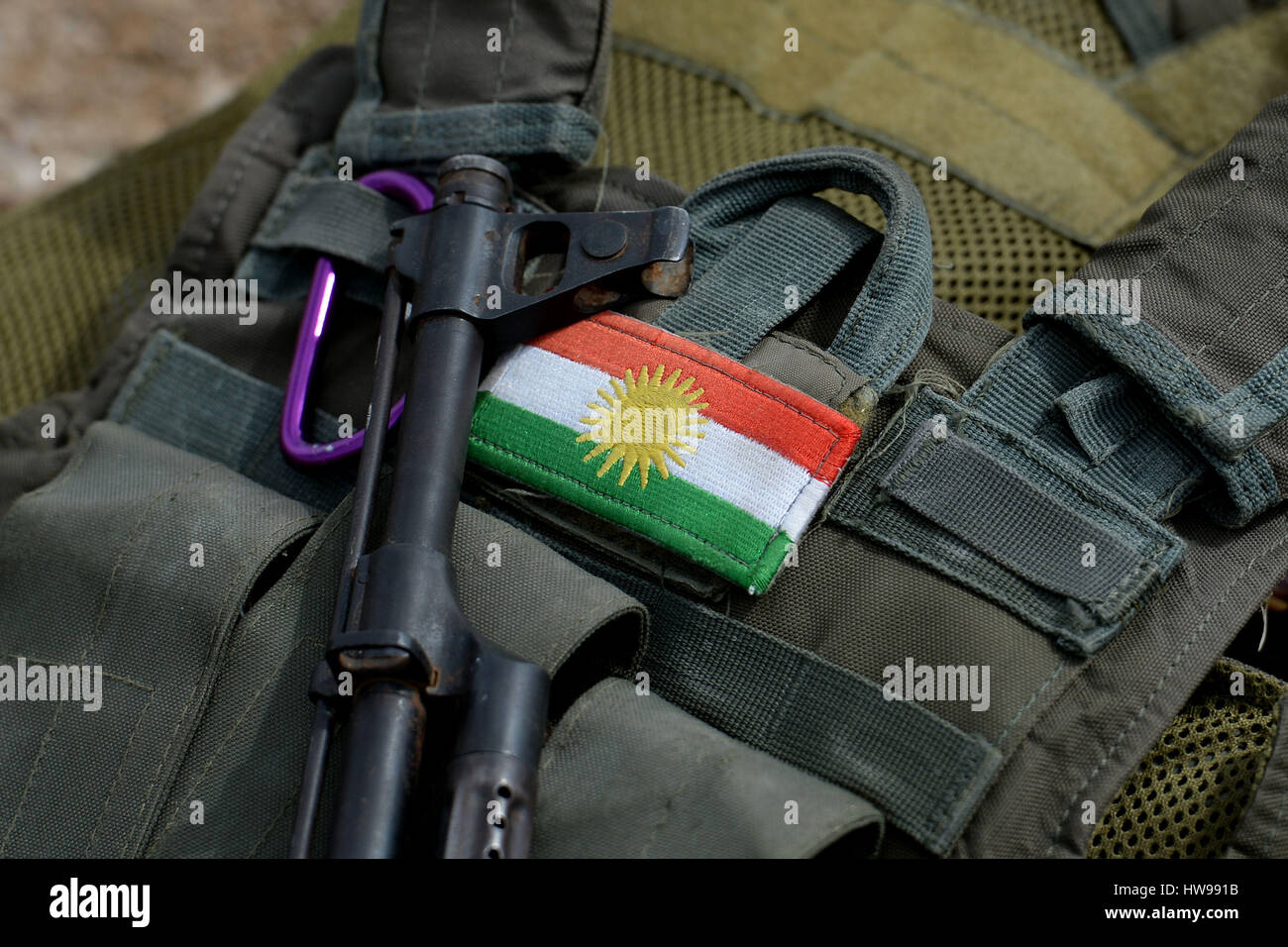 Erbil flag hi-res stock photography and images - Alamy