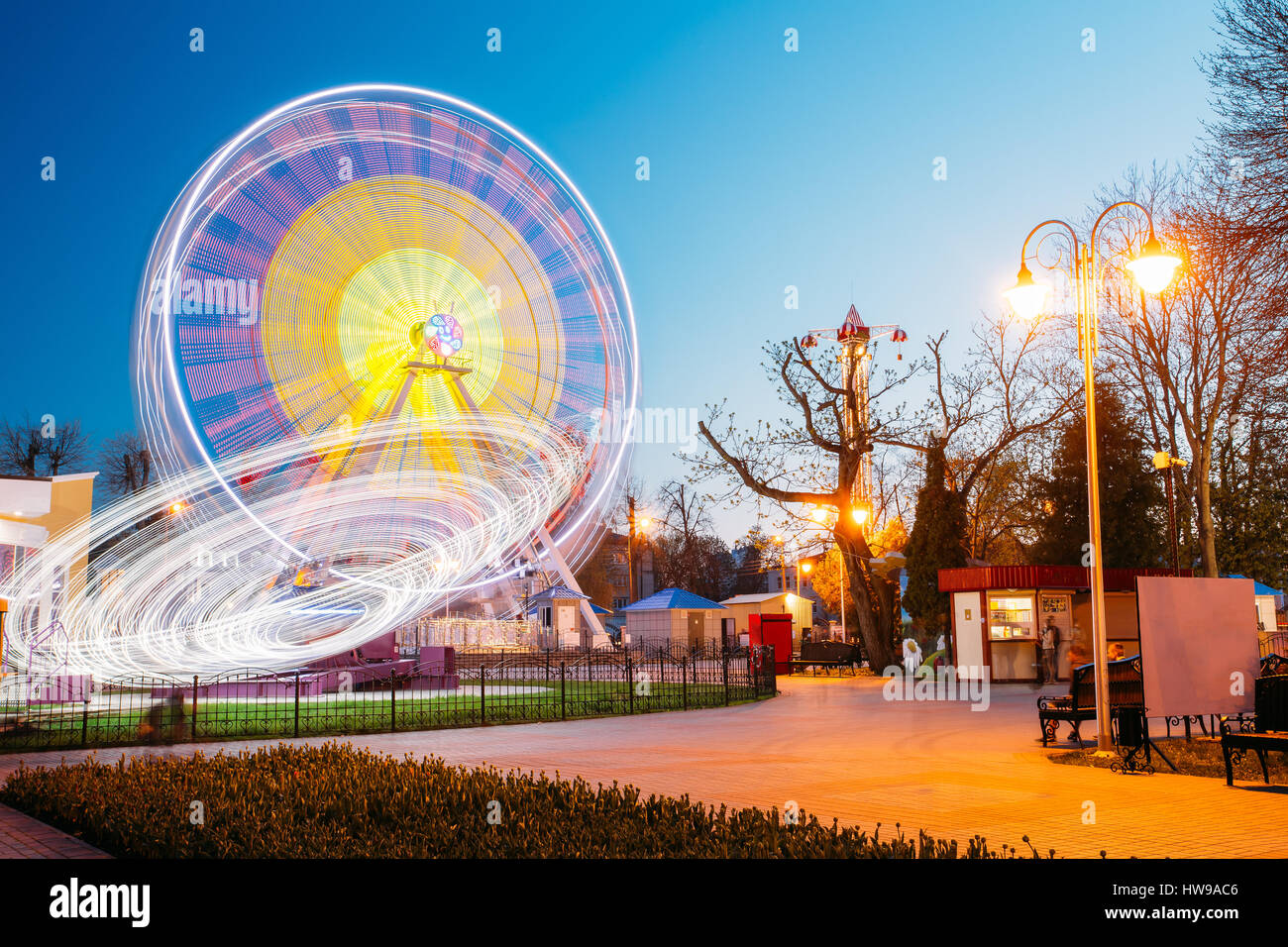 Rotating In Natural Motion Effect Illuminated Attraction Ferris Wheel ...