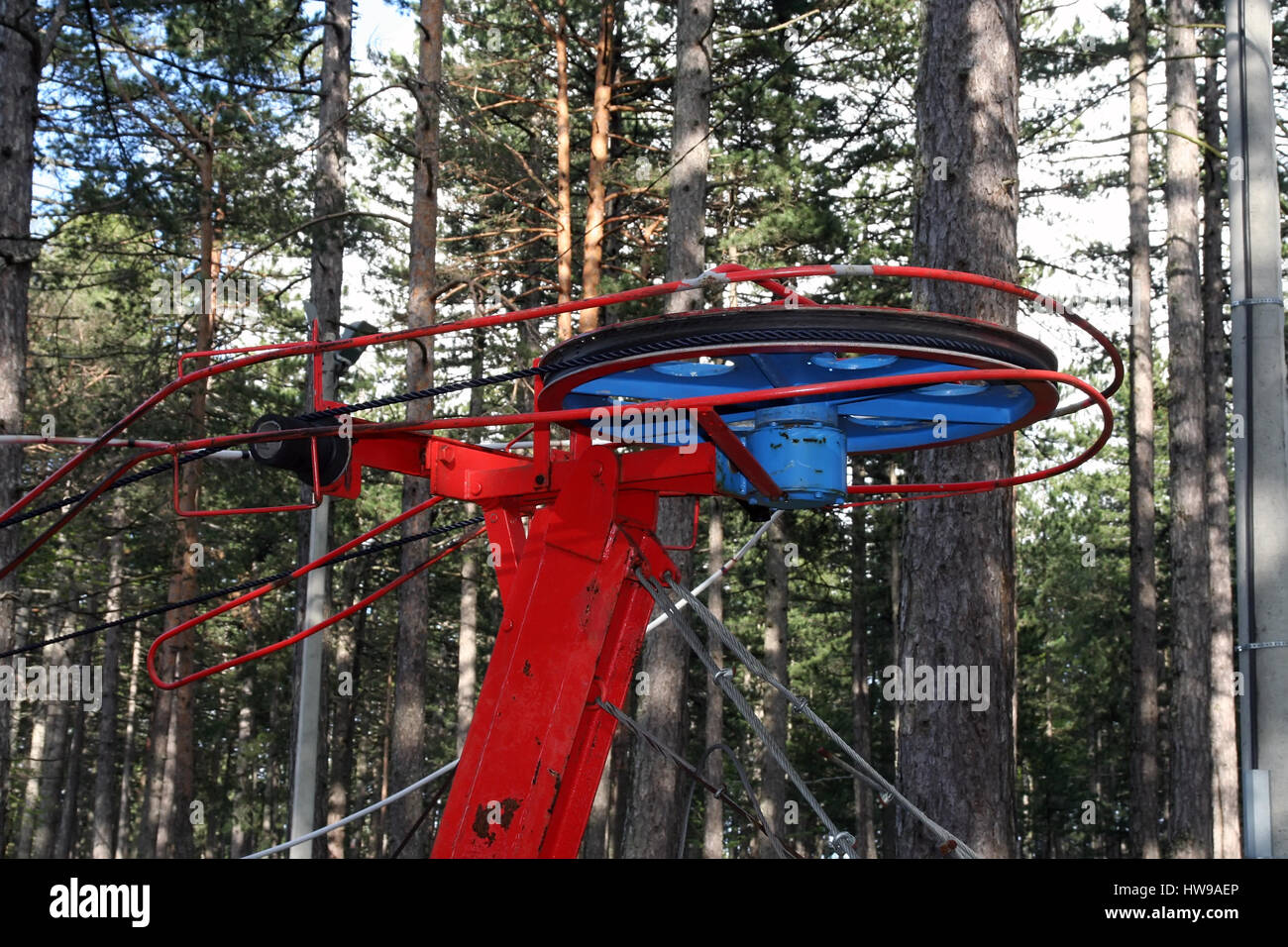 Ropeway system hi-res stock photography and images - Alamy