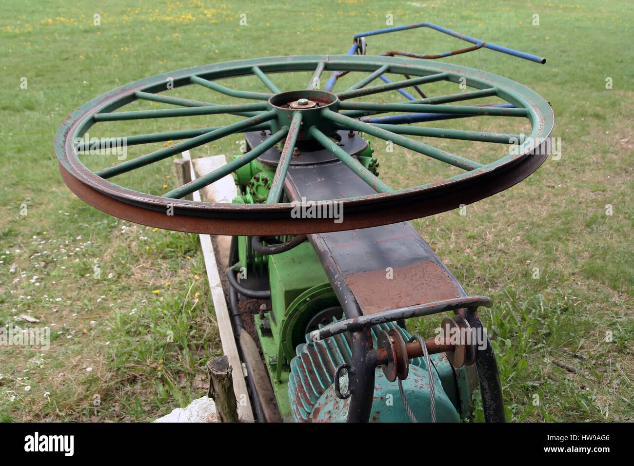 Old ropeway system hi-res stock photography and images - Alamy