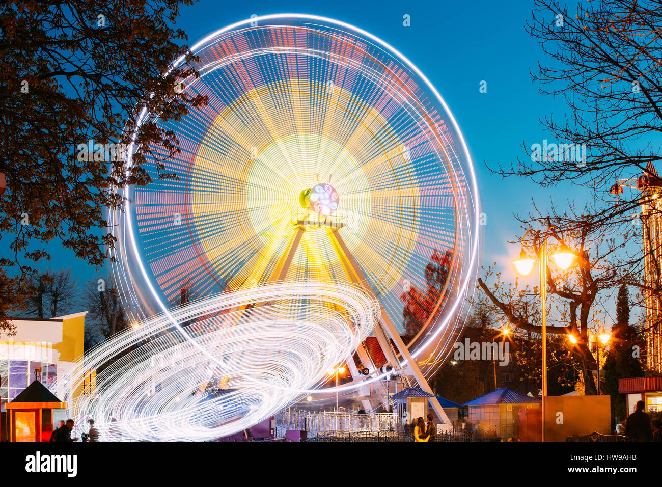 Rotating In Natural Motion Effect Illuminated Attraction Ferris Wheel ...