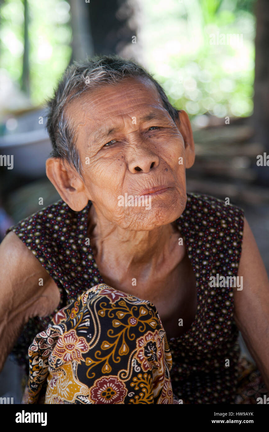 Portrait of Senior Woman in Preah Dak in Siem Reap, Cambodia Stock ...
