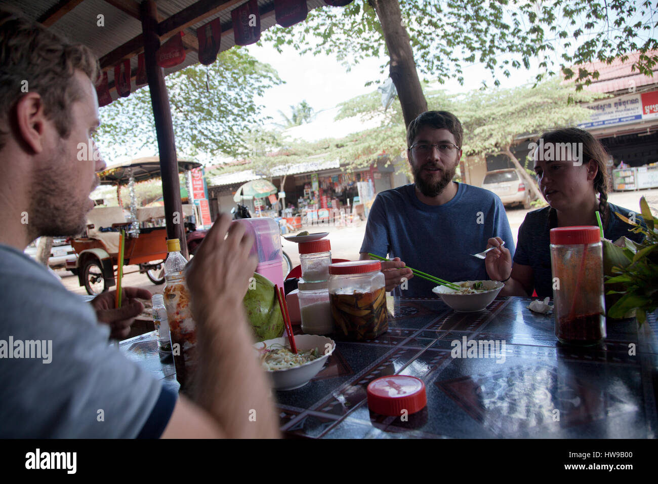 Eating at roadside eating hi-res stock photography and images - Alamy
