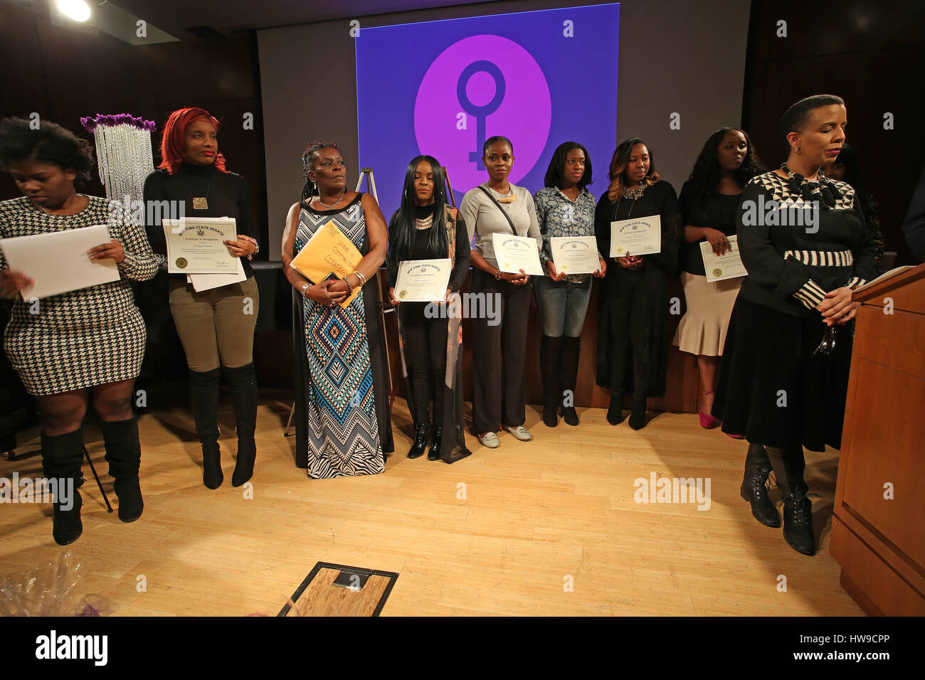 Angela chisholm hi-res stock photography and images - Alamy