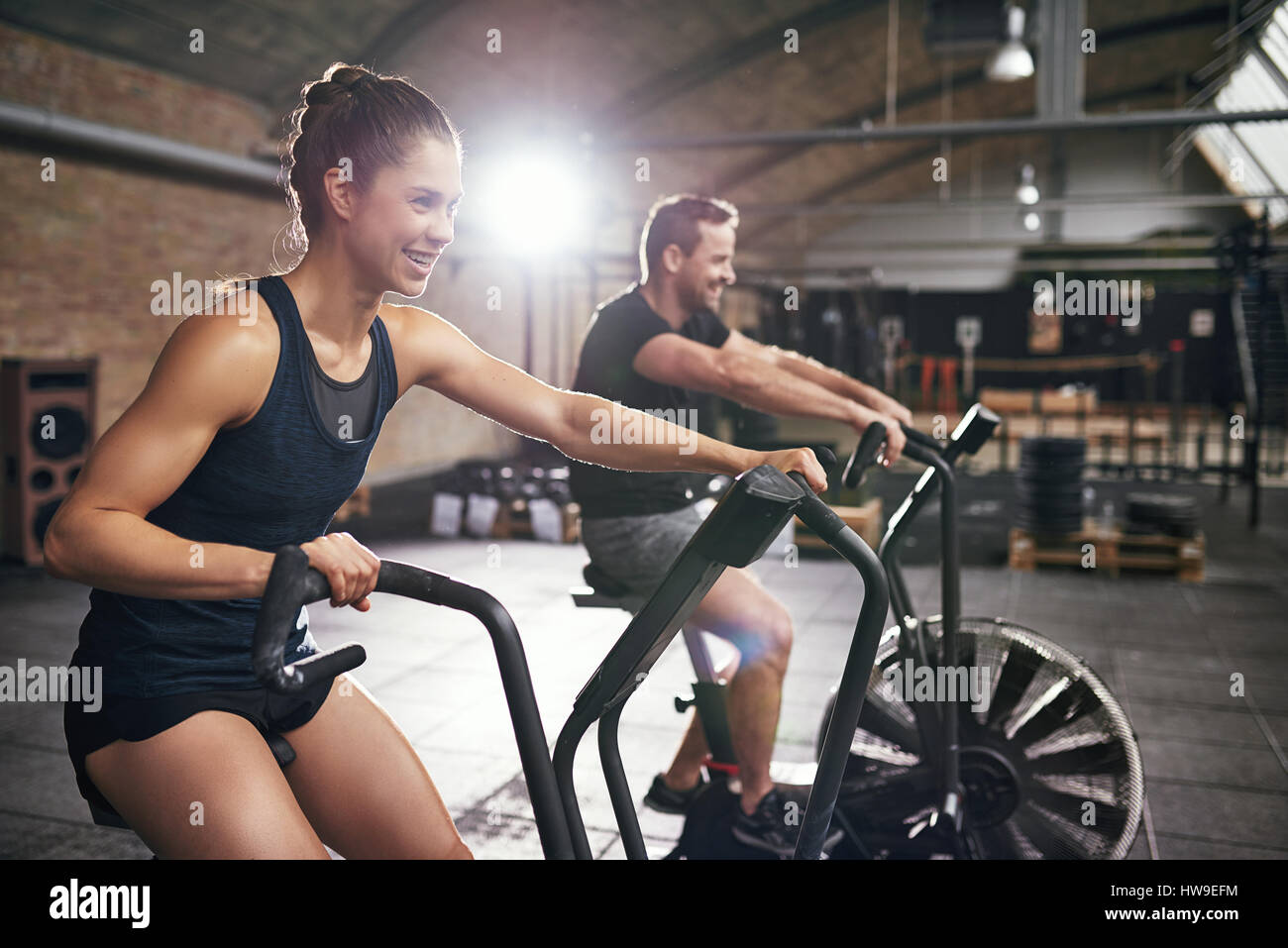 Machines workout hi-res stock photography and images - Alamy