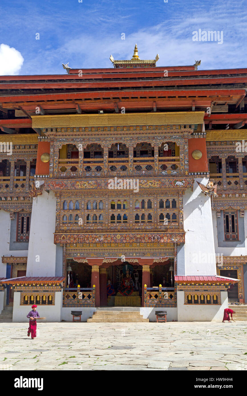 Gangtey Monastery in the Phobjikha Valley Stock Photo - Alamy
