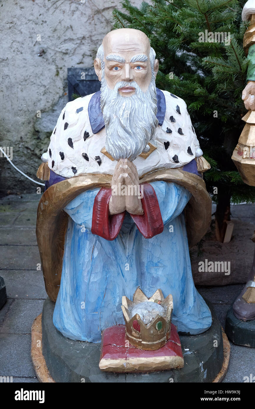 King Gaspar in front the church in St. Wolfgang on Wolfgangsee in ...