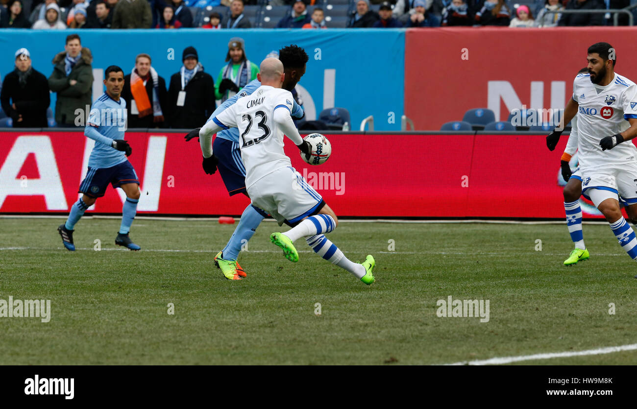 Rodney Wallace (23) of NYCFC controls ball during MLS game against ...