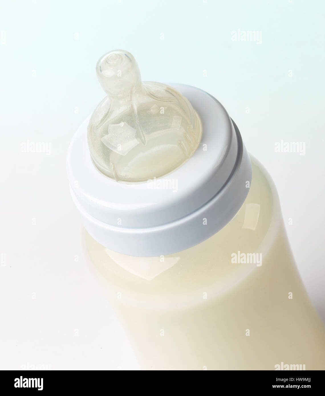Baby milk bottle hi-res stock photography and images - Alamy